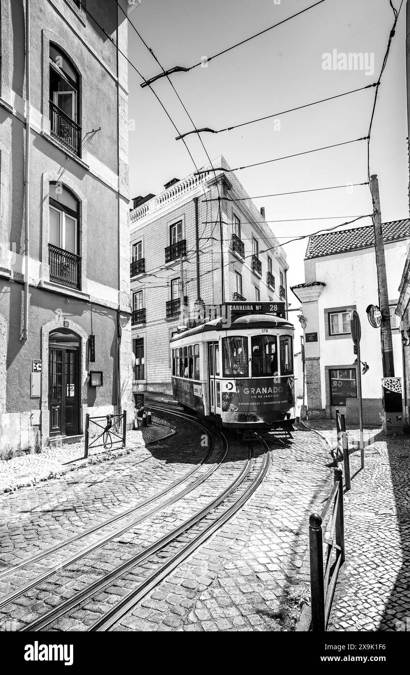 Portugal lissabon lisboa lisbon Black and White Stock Photos & Images ...