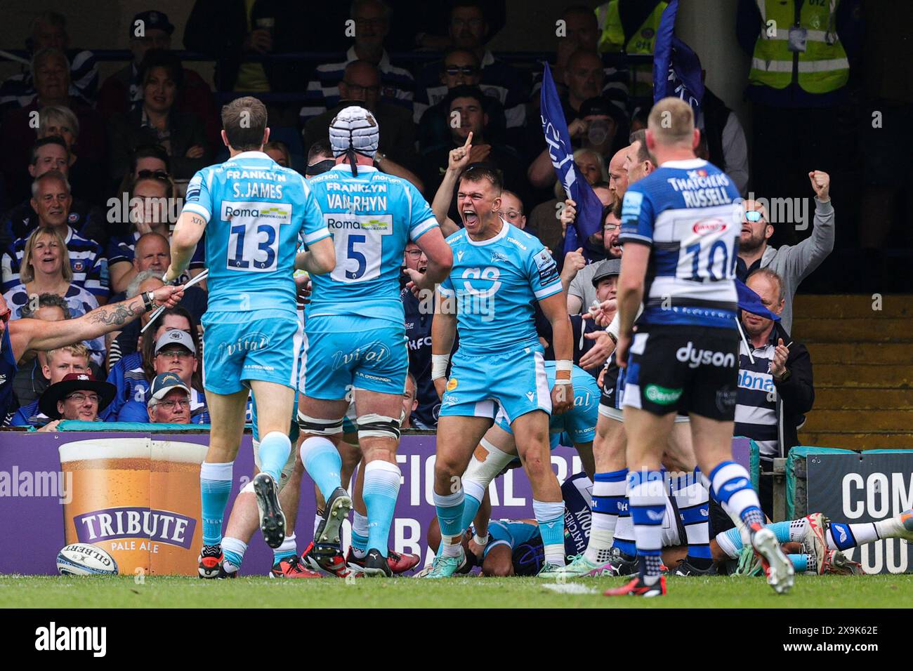 Sale Sharks' Joe Carpenter (third left) celebrates after Tom O'Flaherty ...