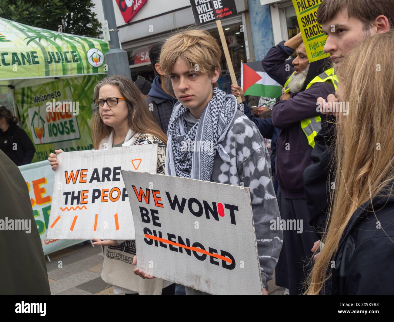 London, UK. 1 June 2024. Hundreds meet outside Redbridge Town Hall for ...