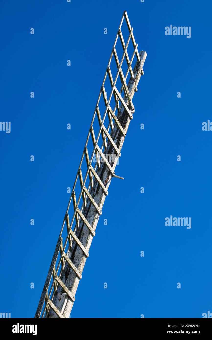Gears of a windmill hi-res stock photography and images - Alamy