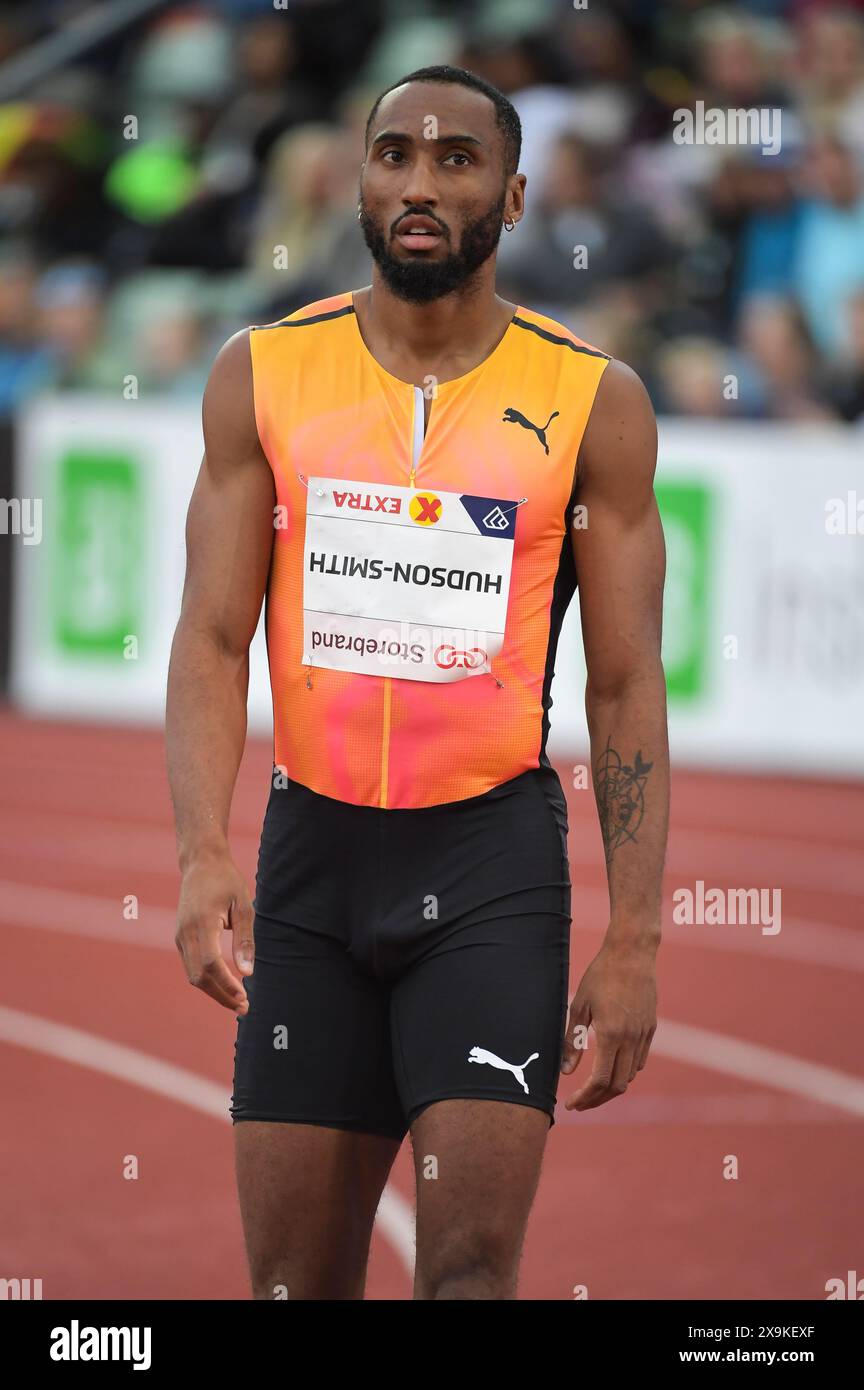 Matthew Hudson-Smith of Great Britain setting a new European record in ...