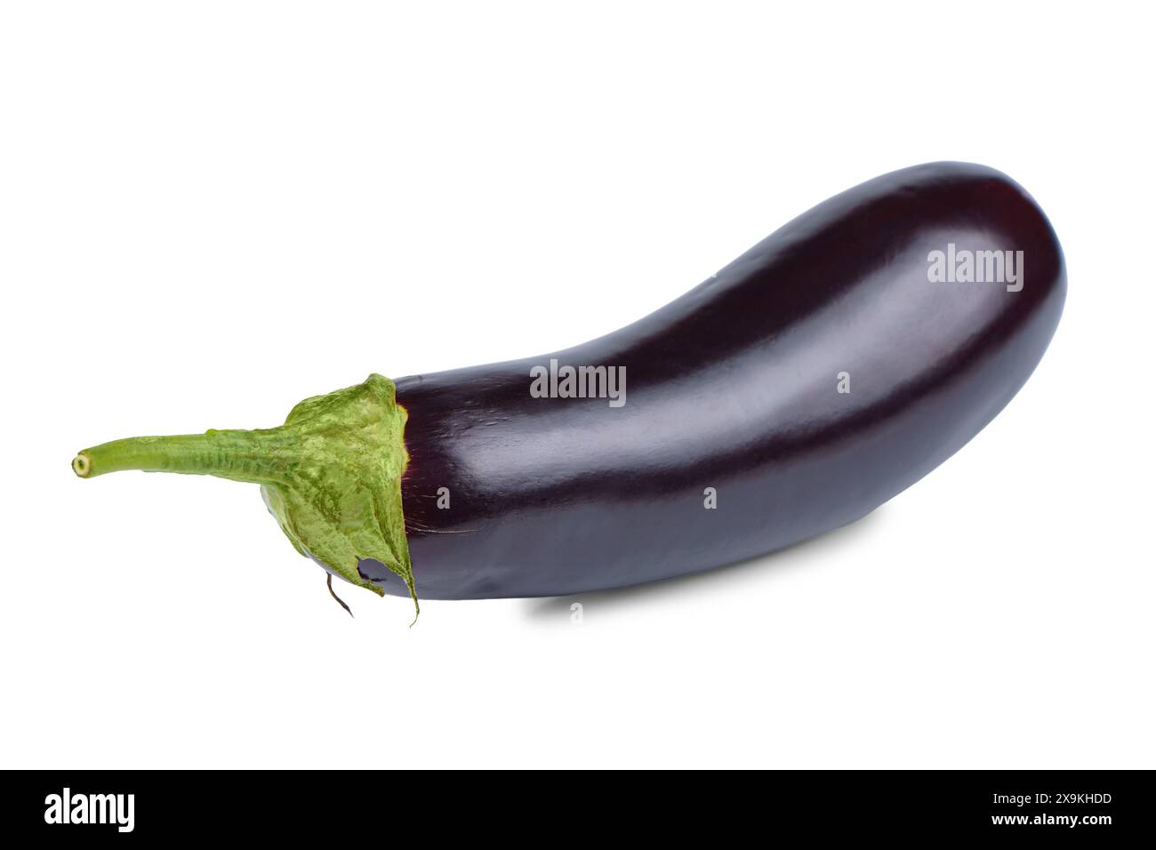 One fresh raw healthy eggplant or aubergine vegetable isolated on white ...