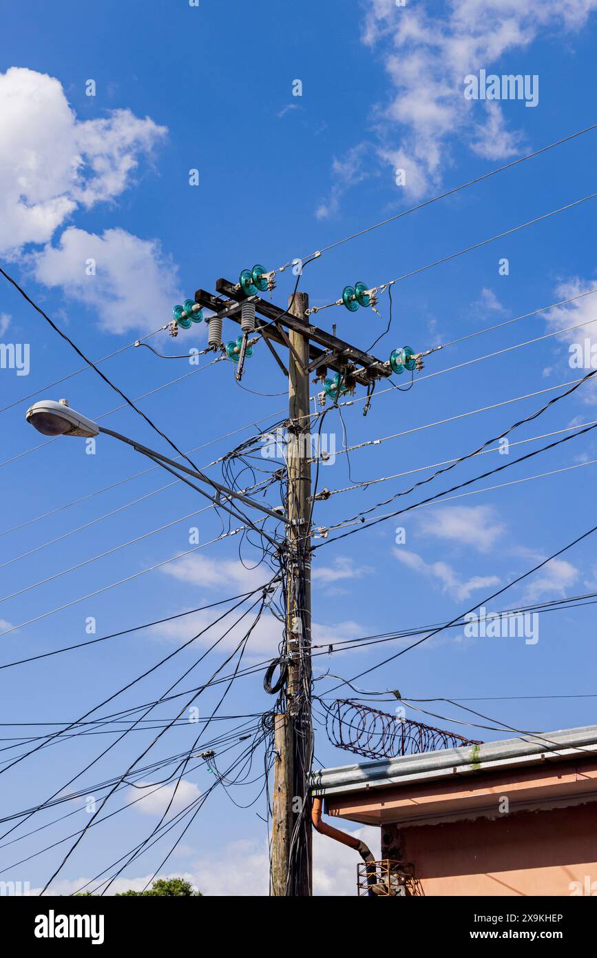 Electricity cables hanging on construction hi-res stock photography and ...