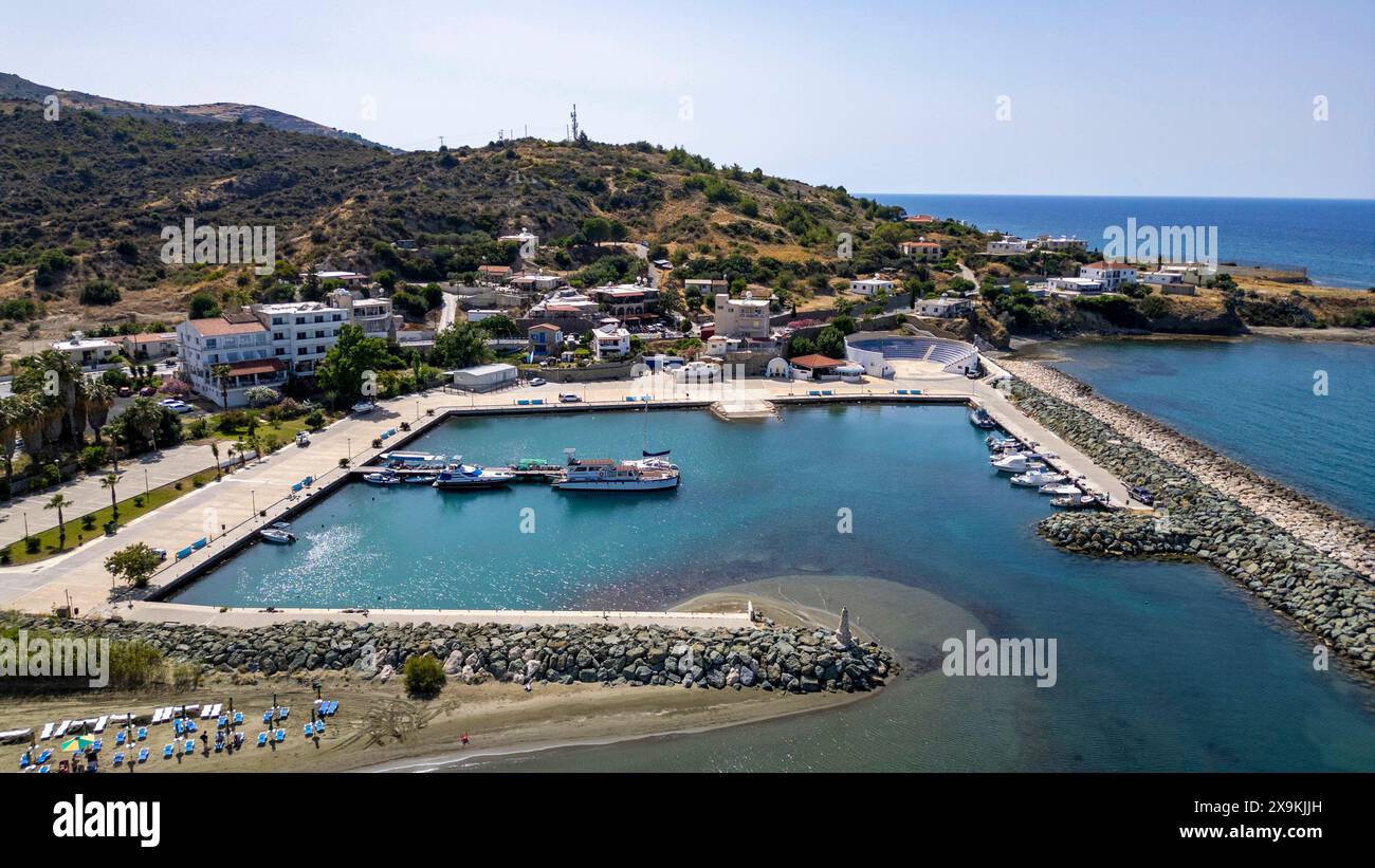 Kato pyrgos marina from above hi-res stock photography and images - Alamy