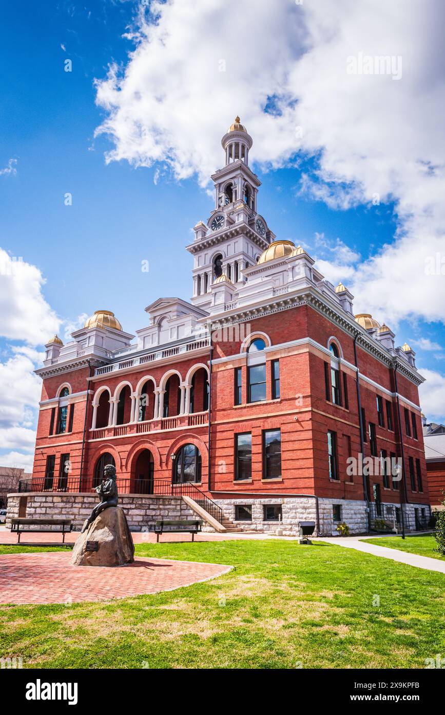 Front exterior of red brick Sevier County Courthouse with Dolly Parton ...