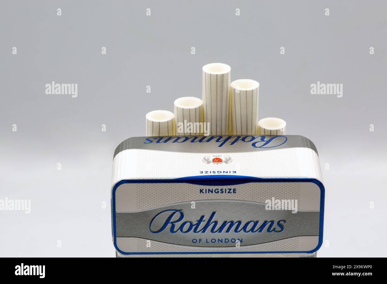 Rothmans cigarettes hi-res stock photography and images - Alamy
