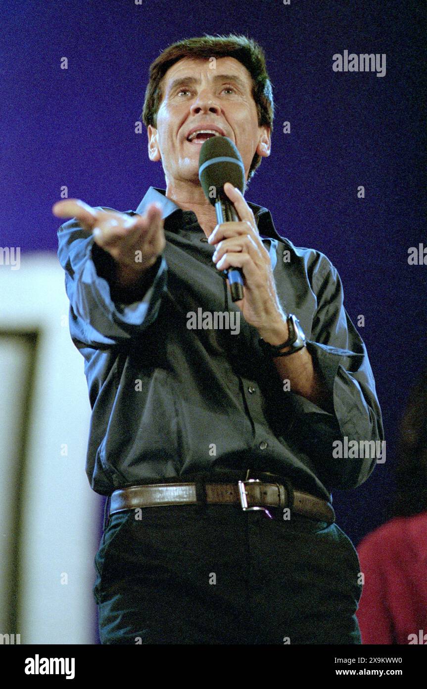 Gianni morandi foto 2000 hi-res stock photography and images - Alamy