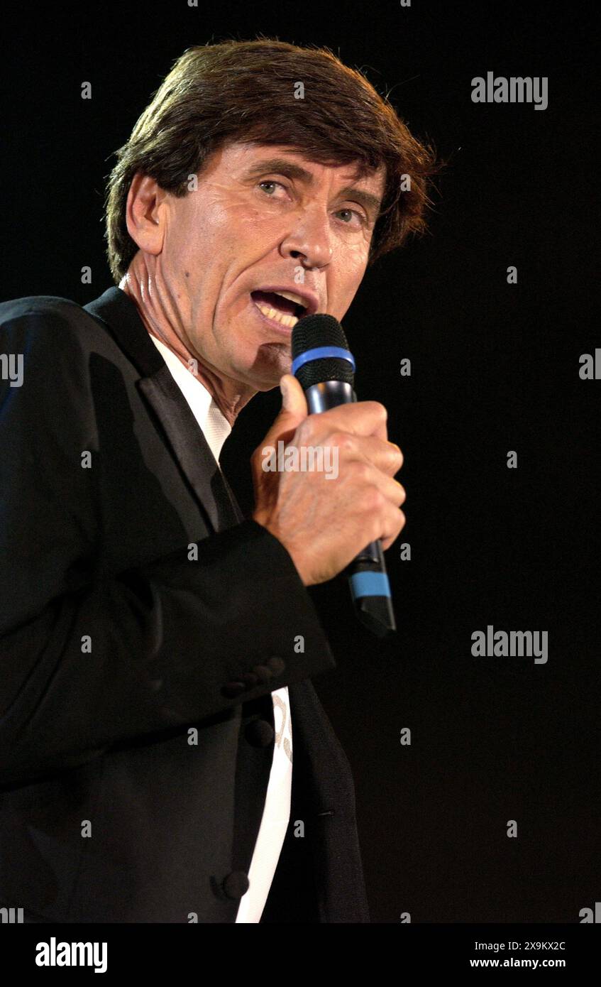 Milan Italy 31/05/2003: Gianni Morandi,famous Italian singer, during ...