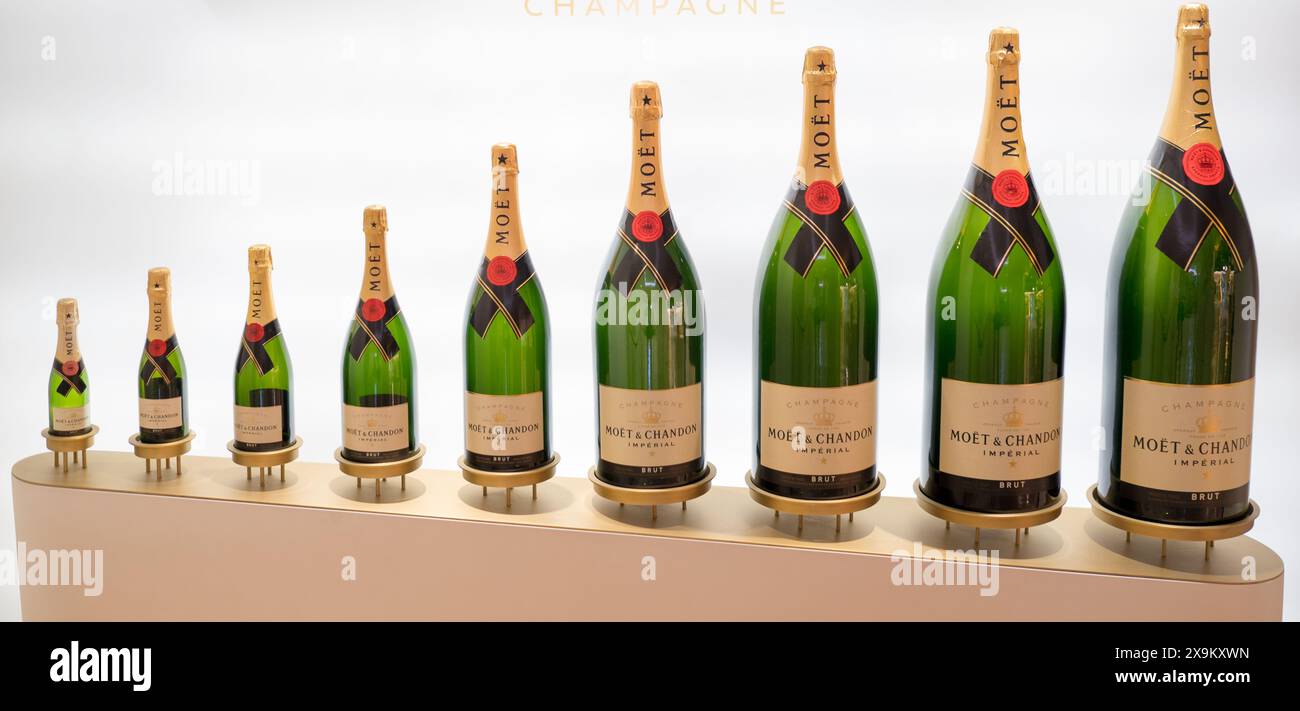Moet & Chandon Champagne Bottles Stock Photo - Alamy