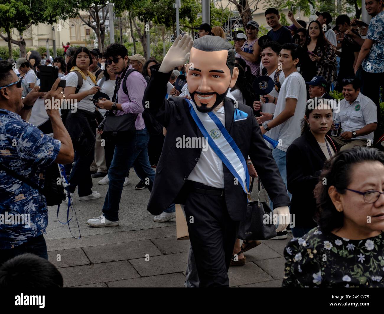 San Salvador, El Salvador. 01st June, 2024. A person wearing a costume ...