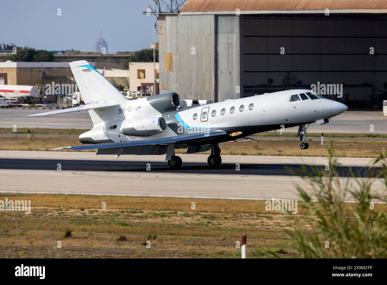 Harmony Jets Malta Dassault Falcon 50 (Reg.: 9H-DFS) arriving from ...