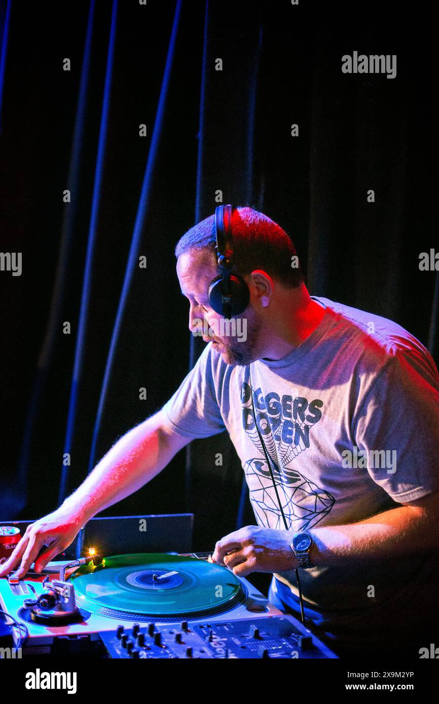 Mr thing hi-res stock photography and images - Alamy