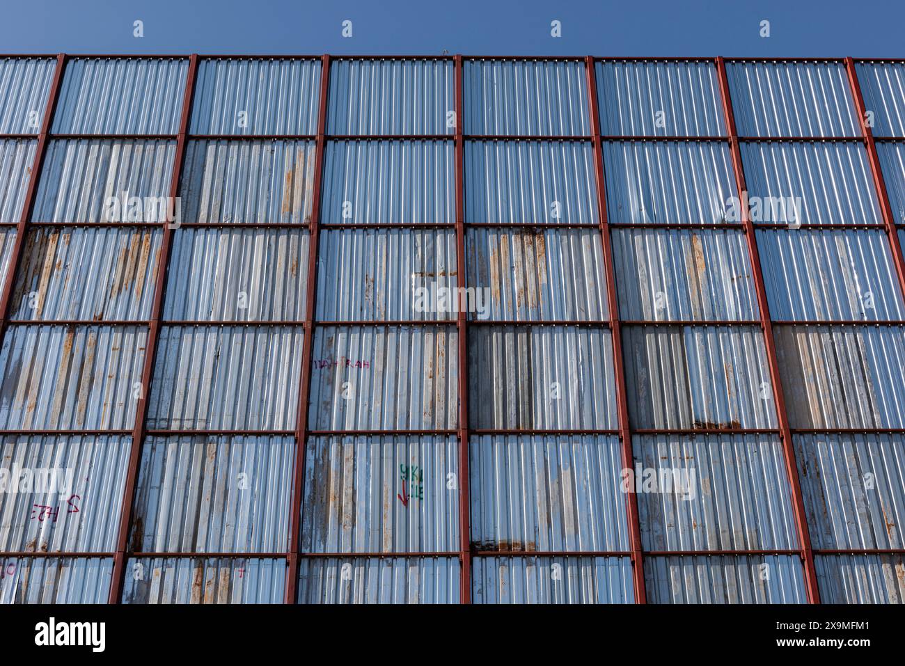 Metal white sheet for industrial building and construction. Roof sheet ...