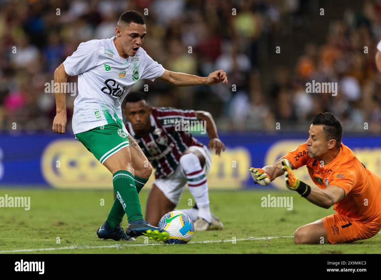 RIO DE JANEIRO, BRAZIL - JUNE 01: MARCELINHO of Juventude kicks the ...