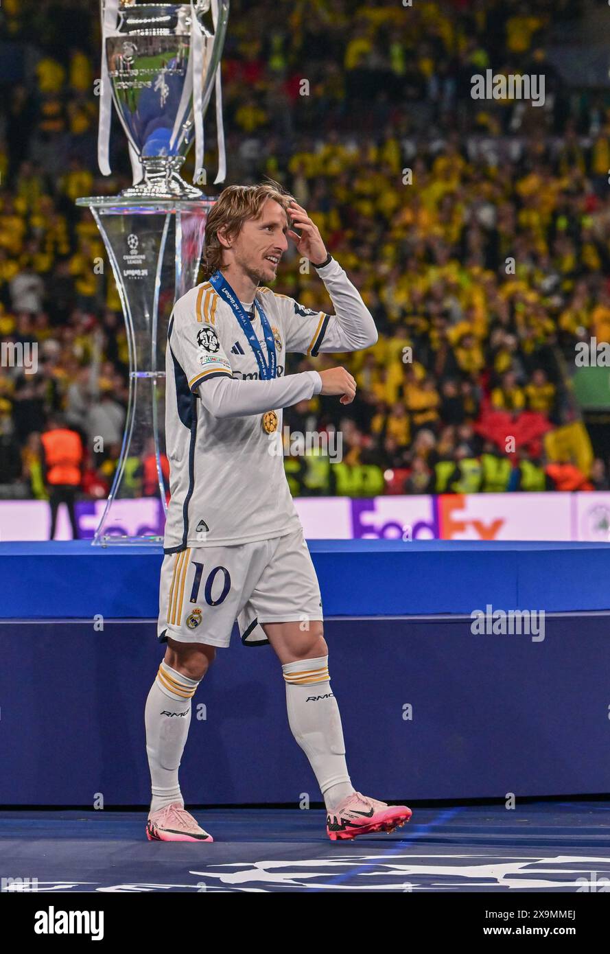 Luka modric real madrid 2024 hi-res stock photography and images - Alamy