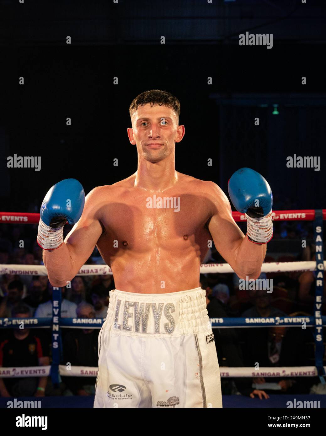 Cardiff, UK. 01st June, 2024. Lewys Parfitt V Fonz Alexander boxing ...