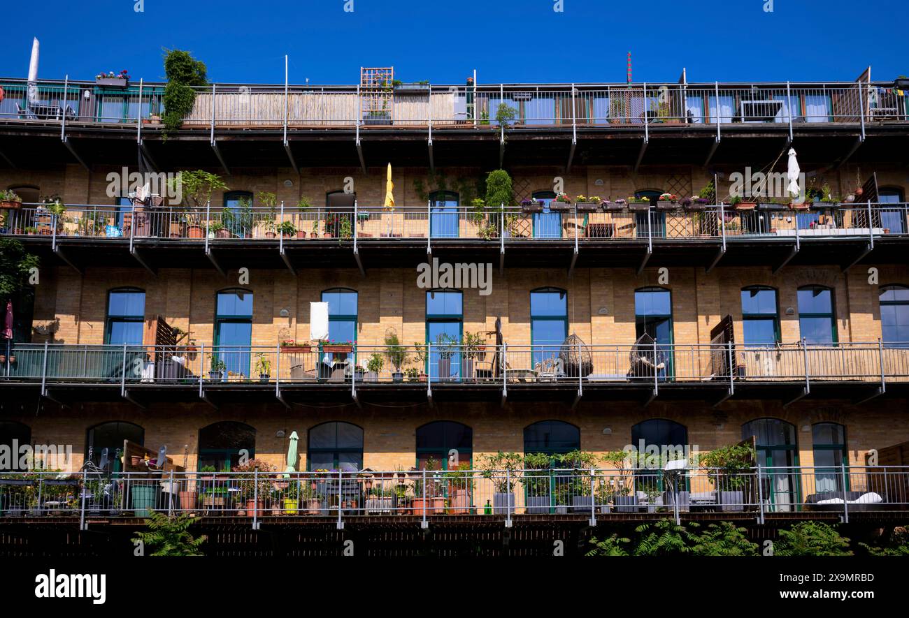 Formerly Germany's oldest mail order company, Mey und Edlich, former ...