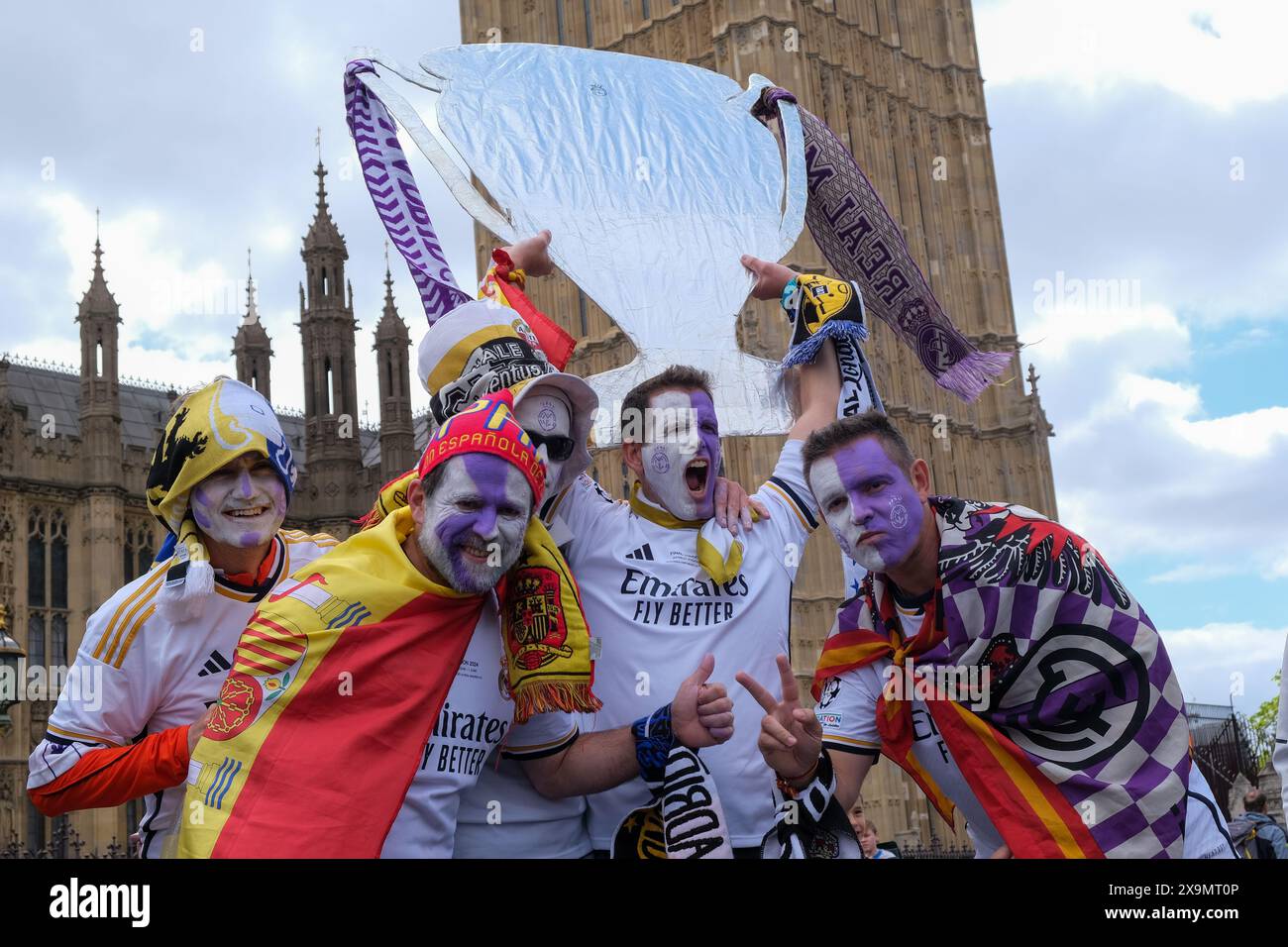 London, UK, 1st June, 2024. Real Madrid fans pose for photos on ...