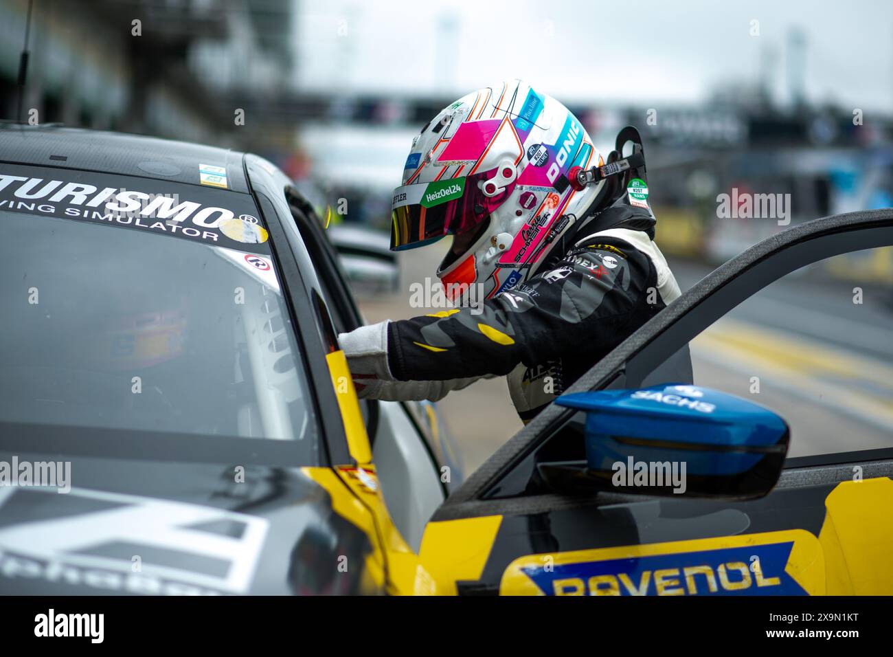 Carrie Schreiner (GITI Tire Motorsport by WS Racing, BMW M4 GT4 G82 ...