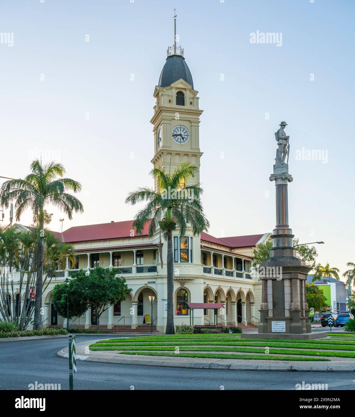 The Bundaberg Post Office and clock tower, along with the Cenotaph War ...