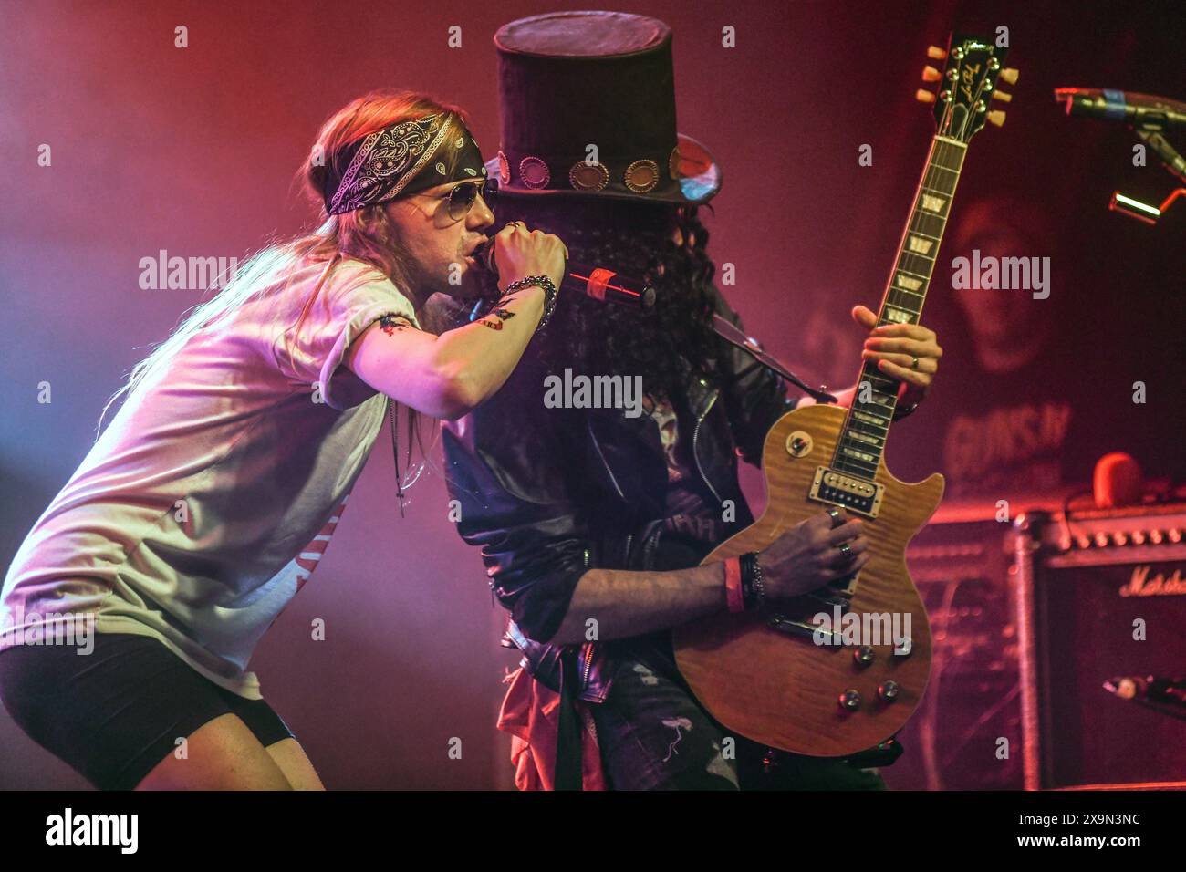 Rose Gun - The Guns N' Roses Legend (Tribute Band Stock Photo - Alamy