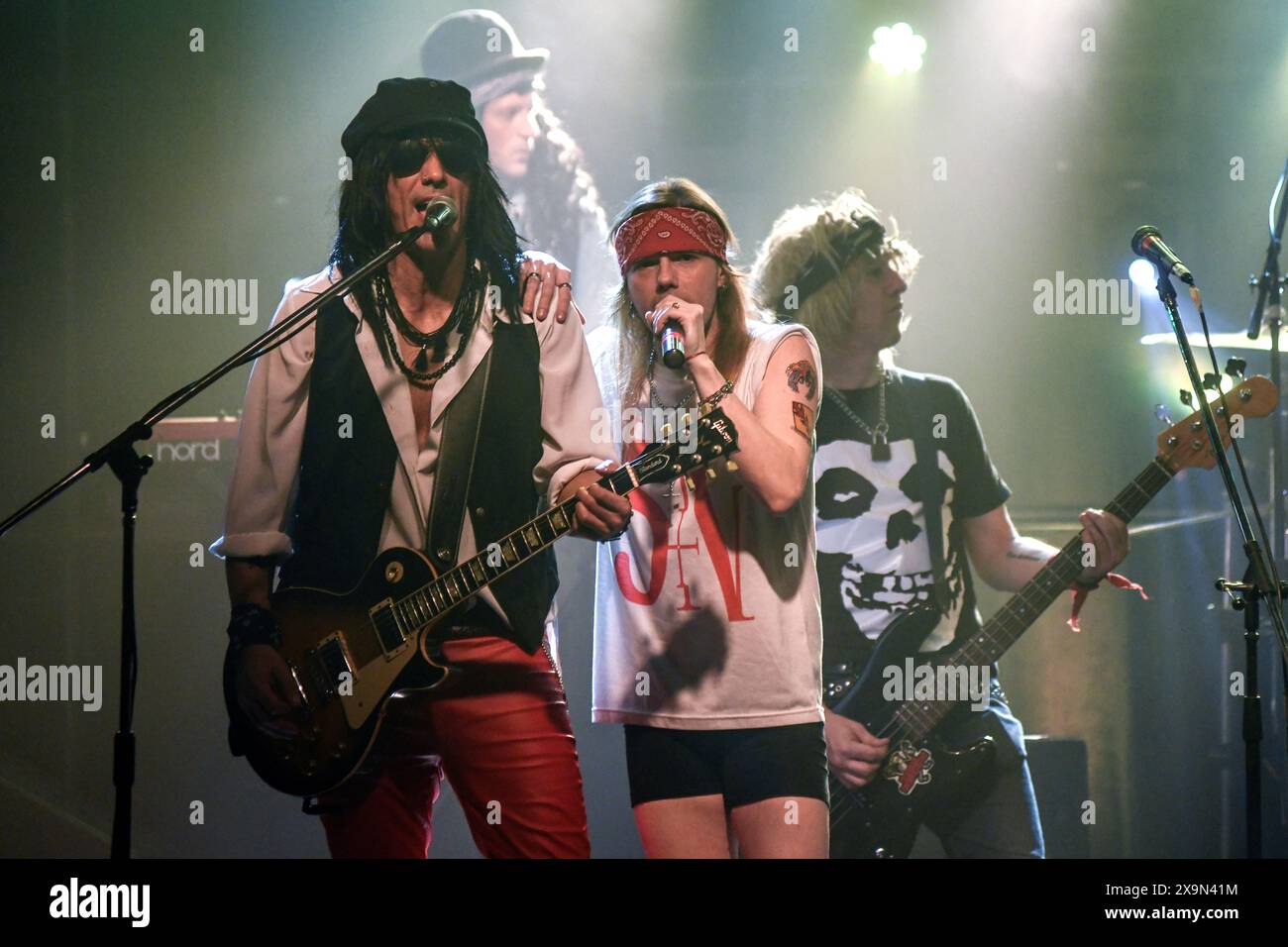 Rose Gun - The Guns N' Roses Legend (Tribute Band Stock Photo - Alamy