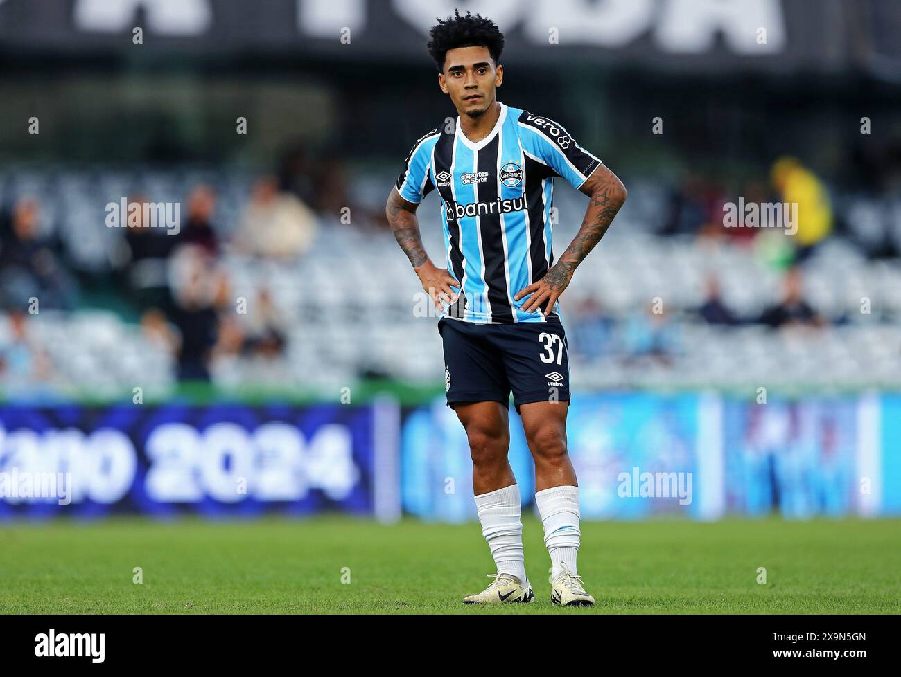 Curitiba, Brazil. 01st June, 2024. Du Queiroz of Gremio, during the ...