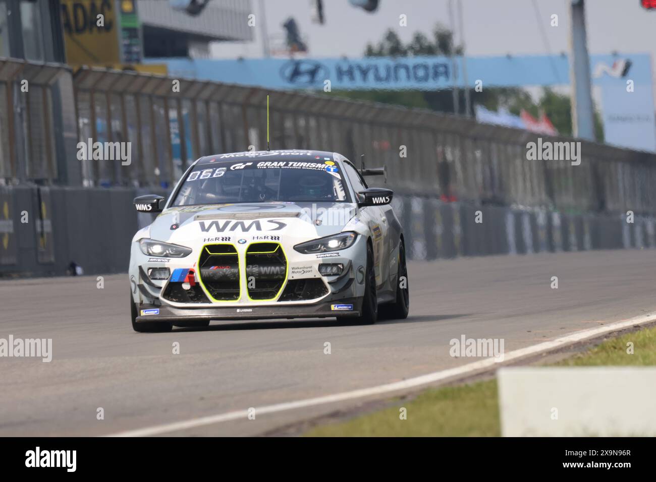 Tobias Wahl (Remagen/DEU) / Aris Balanian (Faymonville/) / Nico Hankte (Huerth/DEU / Joerg ...