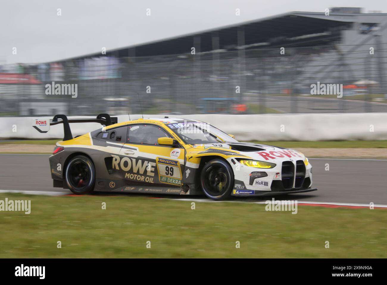 Robin Frijns (Lanaken/BEL) / Sheldon Van Der Linde (Muenchen/DEU ...
