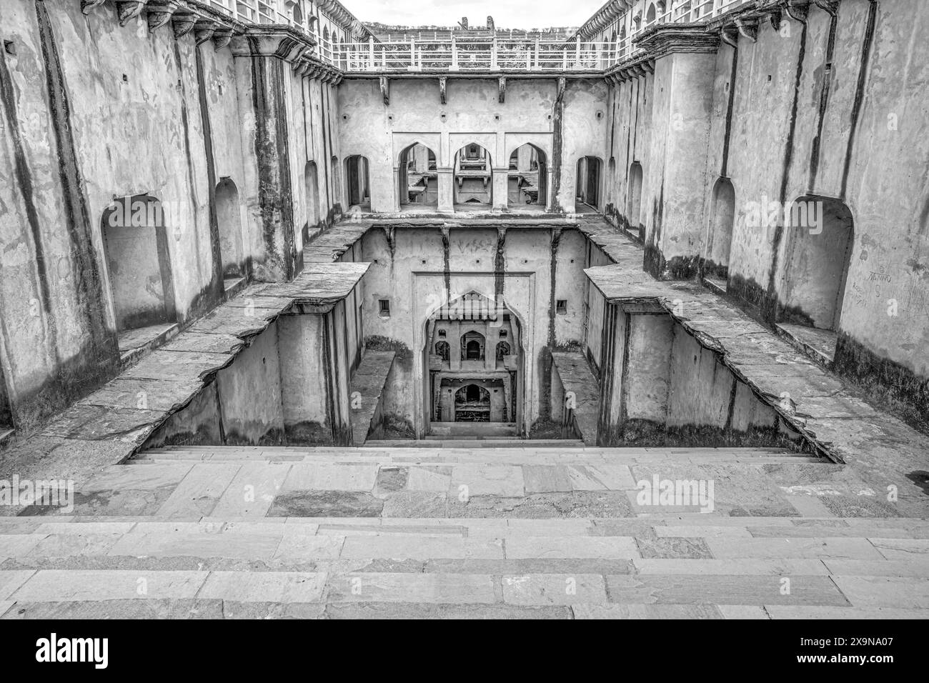 bawdi deep water step well Stock Photo - Alamy