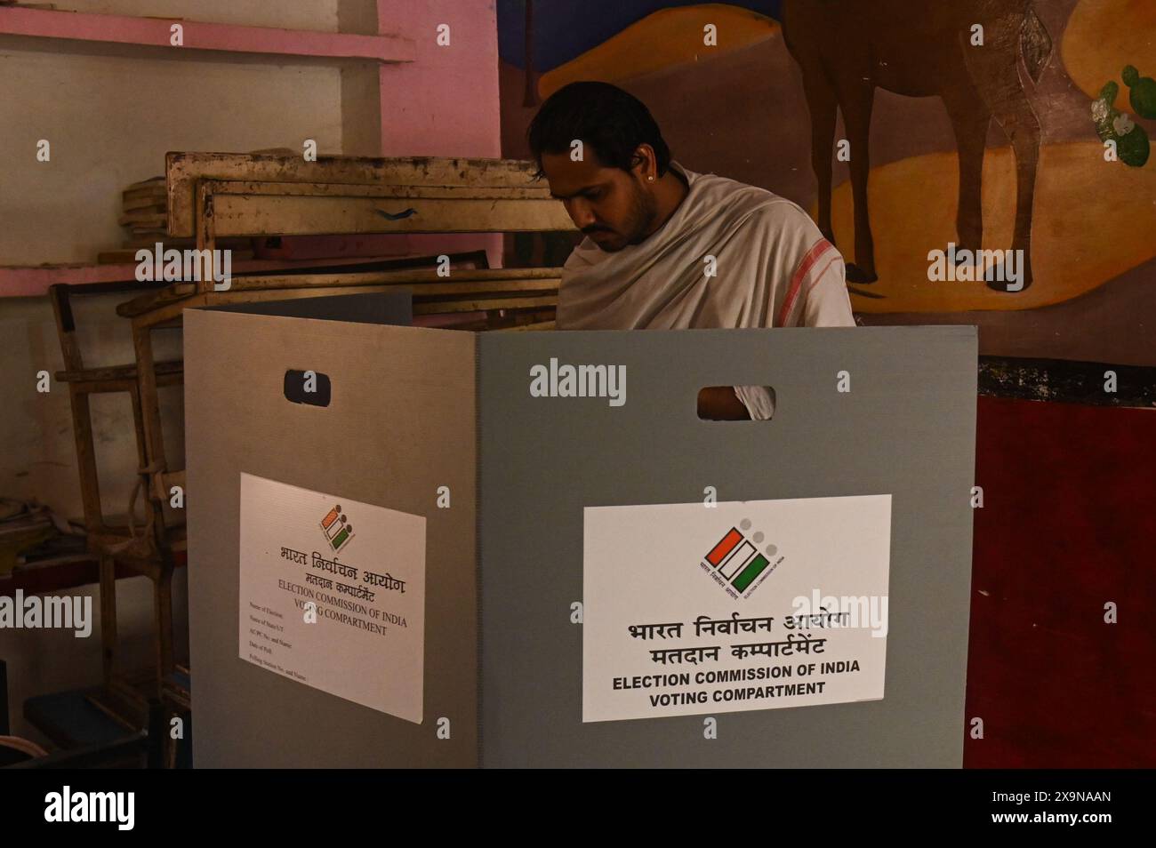 Indian voting machine hi-res stock photography and images - Alamy