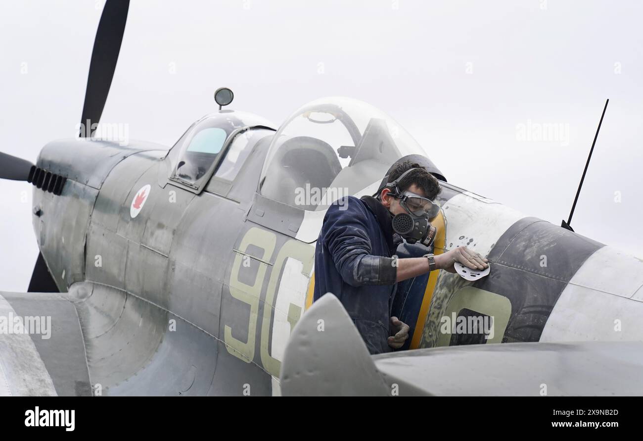 Alex Monk, Spitfire Pilot and Engineer at the Biggin Hill Heritage ...