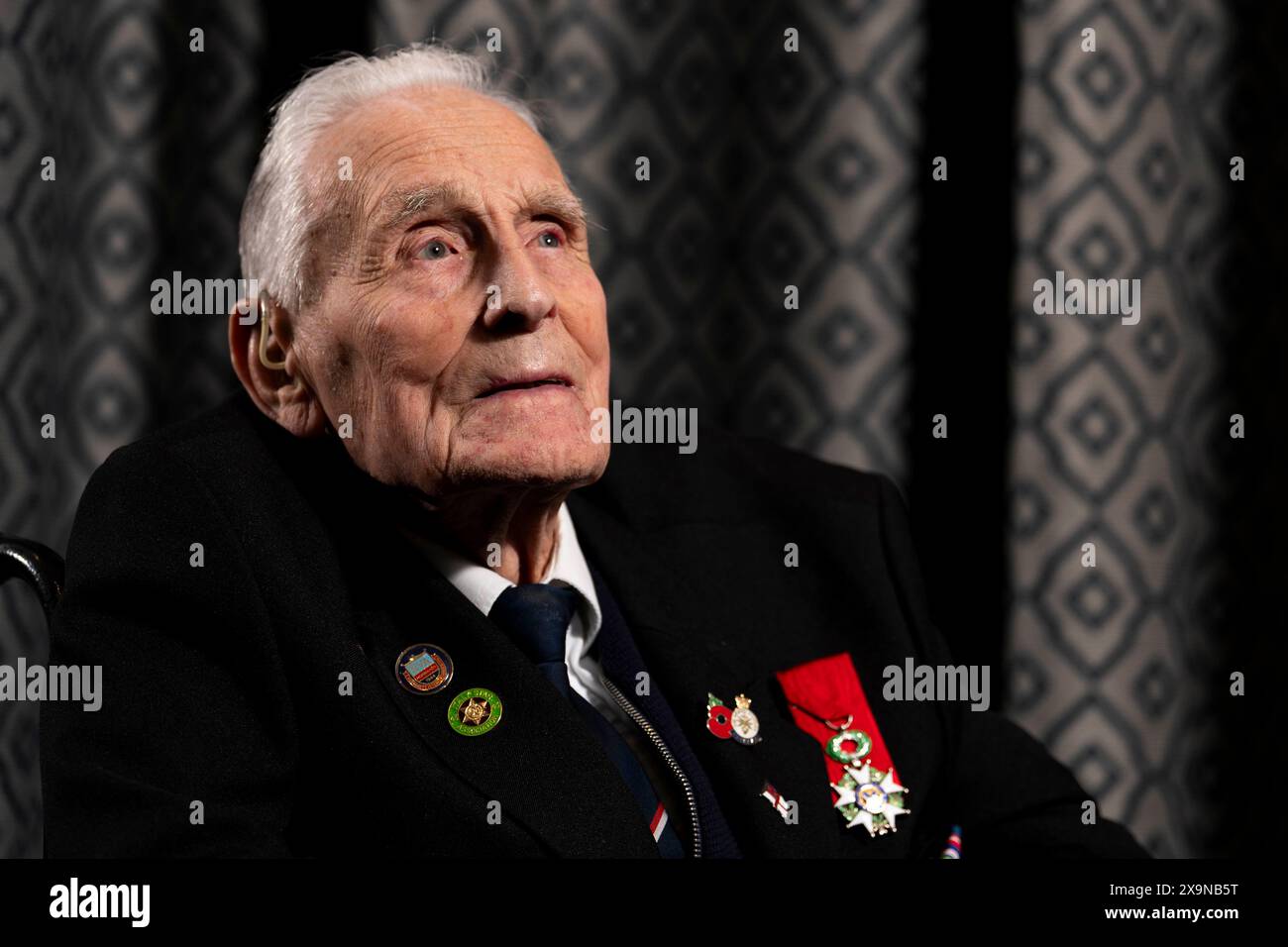 D-Day veteran John Dennett, 99, from Liverpool, who served with the ...