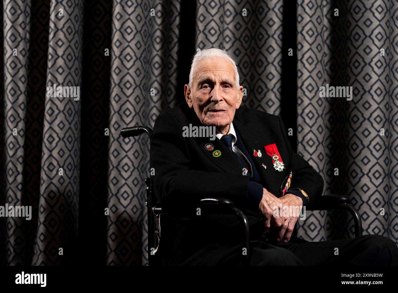 D-Day veteran John Dennett, 99, from Liverpool, who served with the ...