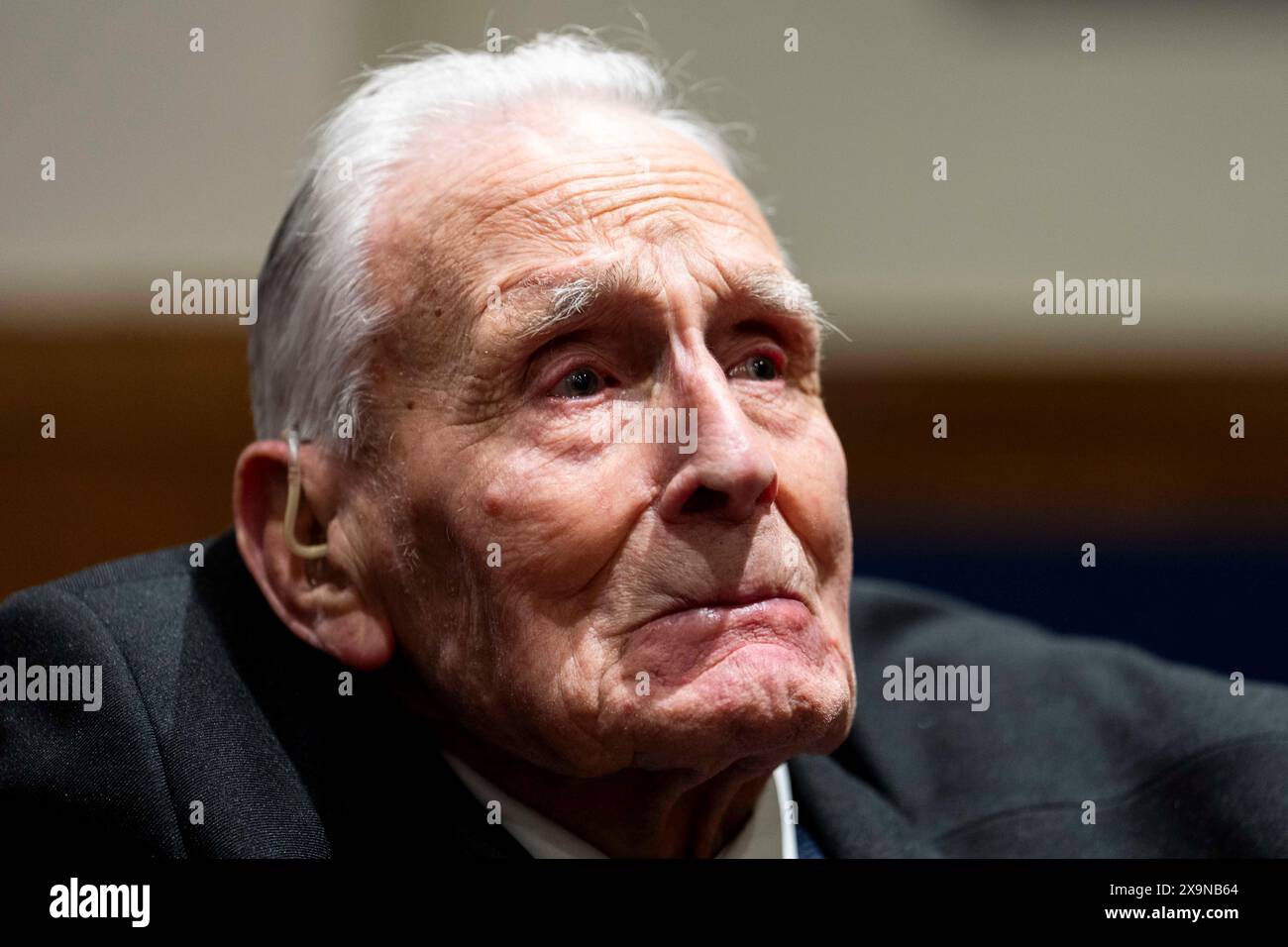 D-Day veteran John Dennett, 99, from Liverpool, who served with the ...