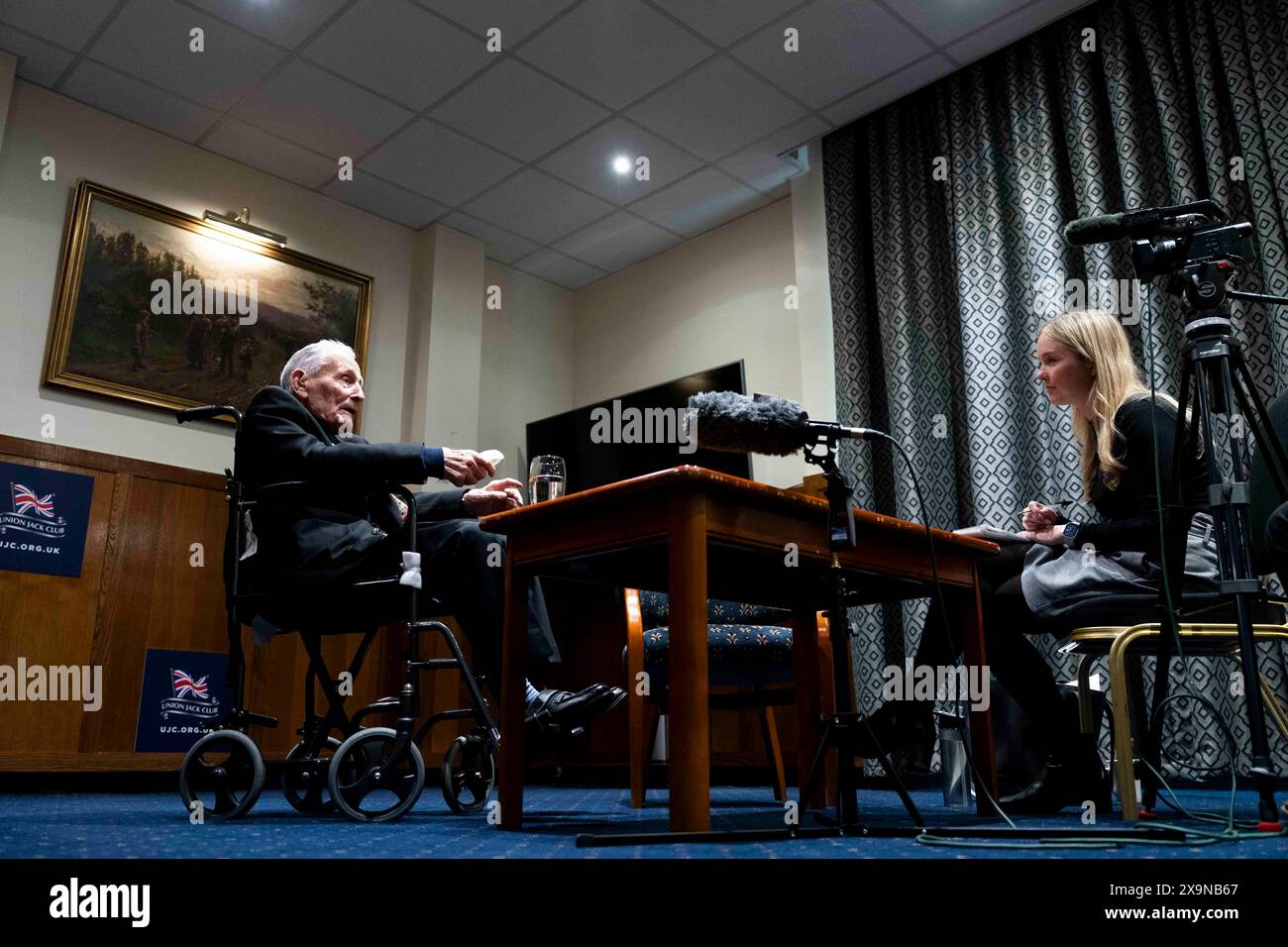 D-Day veteran John Dennett, 99, from Liverpool, who served with the ...