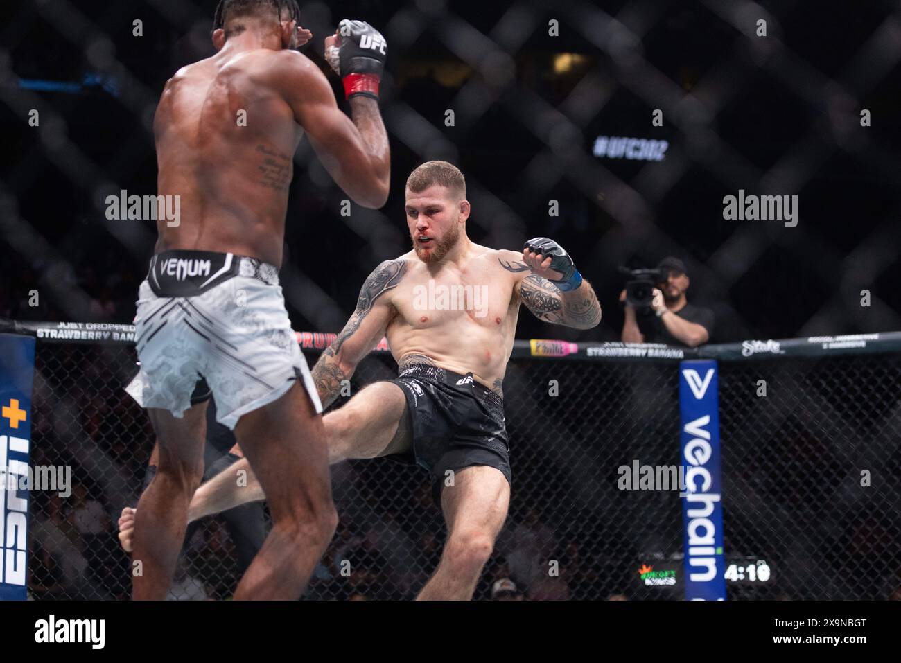 Newark, Nj, USA. 1st June, 2024. UFC 302: MAKHACHEV VS POIRIER .NEWARK ...