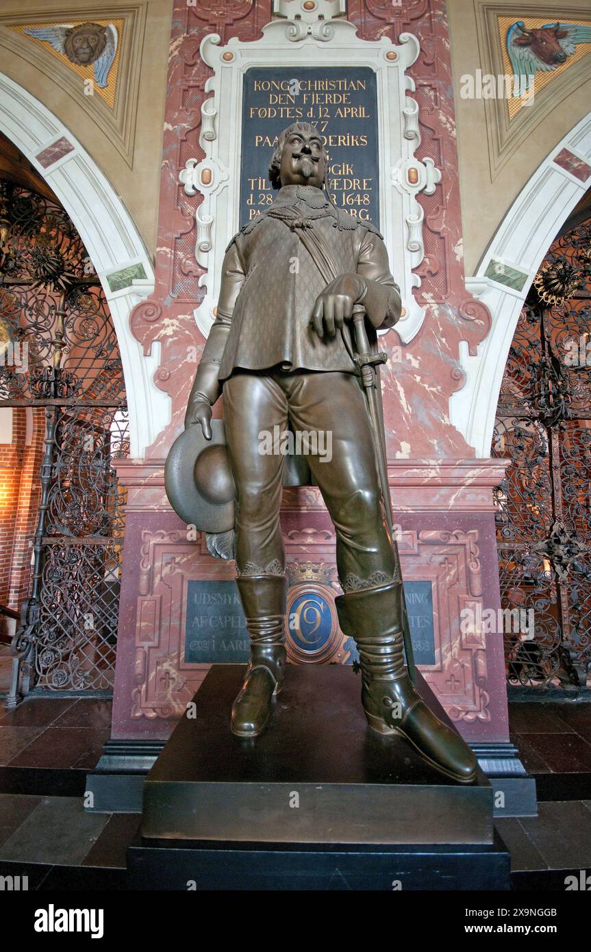 Bronze statue of the King Christian IV (1577-1648) in Roskilde ...