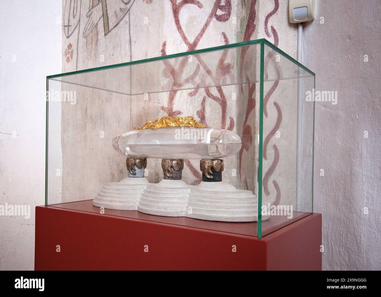 Model of the sepulchral monument (by Bjørn Nørgaard) to the Queen ...