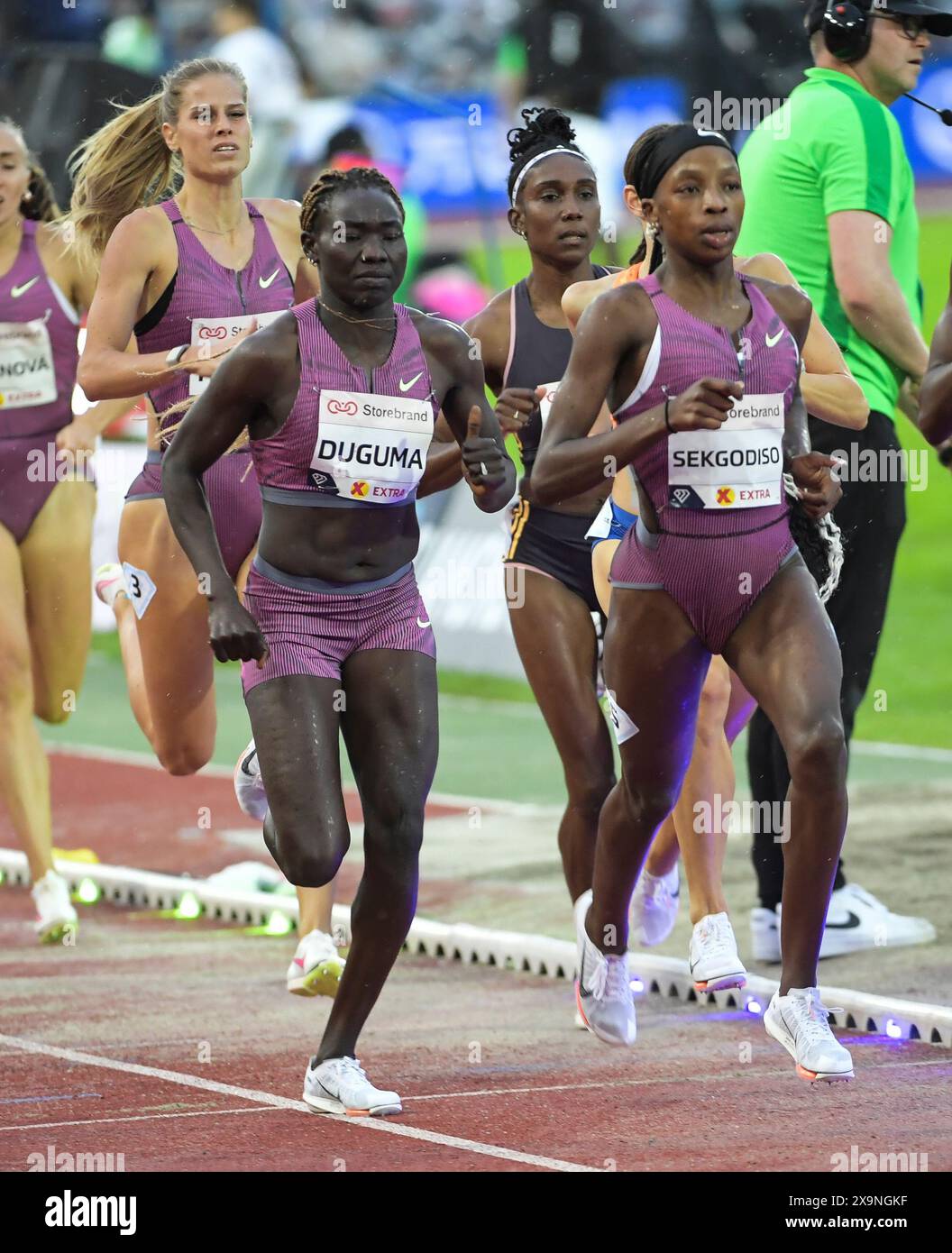 Prudence Sekgodiso of South Africa and Tsige Duguma of Ethiopia ...
