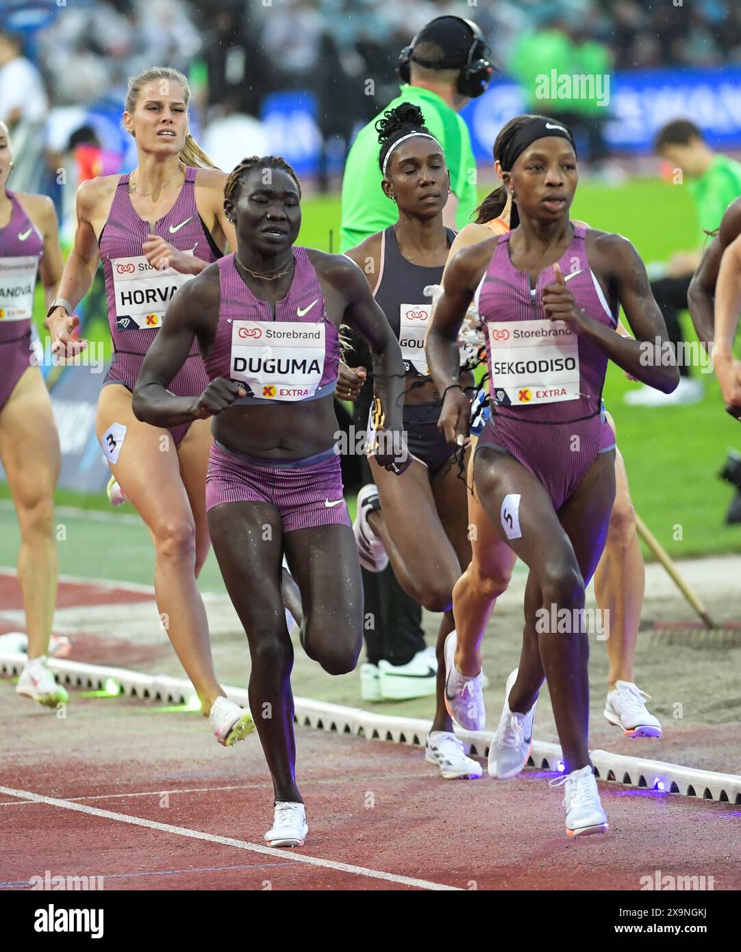 Prudence Sekgodiso of South Africa and Tsige Duguma of Ethiopia ...