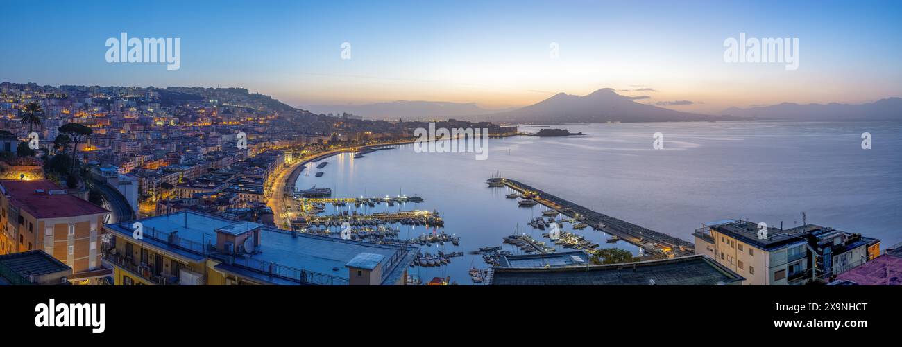 Panorama of the Gulf of Naples with the famous Mount Vesuvius before ...