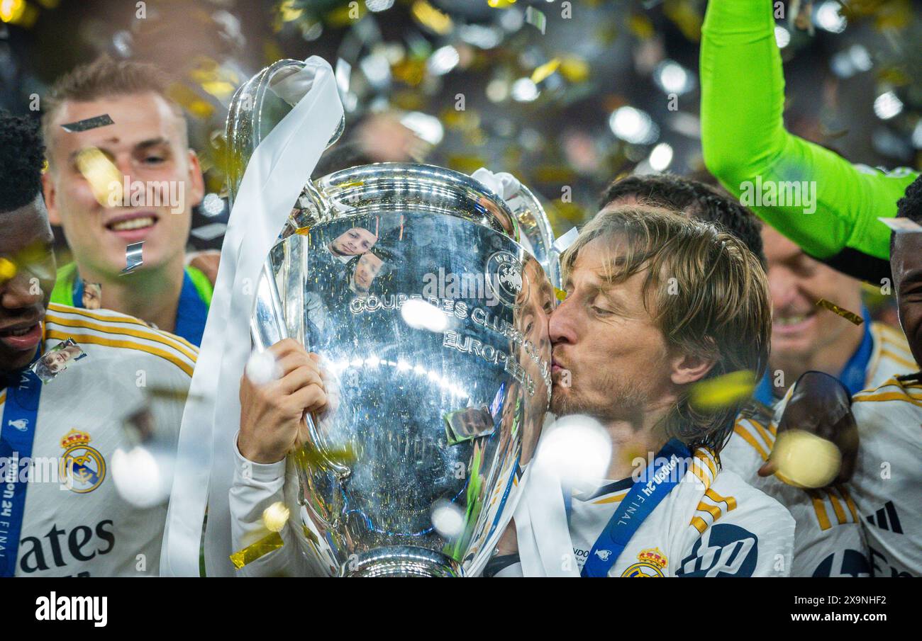 Luka modric real madrid 2024 hi-res stock photography and images - Alamy