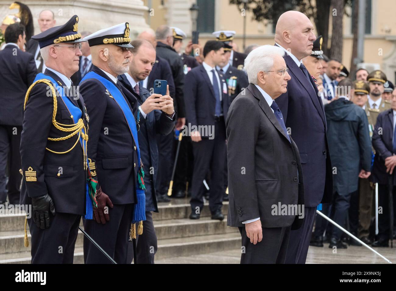 Il Presidente della Repubblica Sergio Mattarella, Il Ministro della Difesa Guido Crosetto in ...