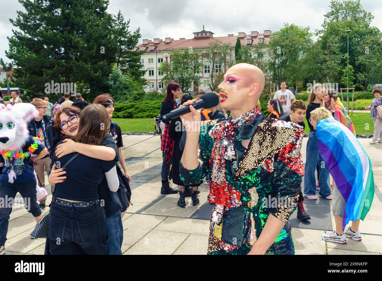 Umklammerndes hi-res stock photography and images - Alamy