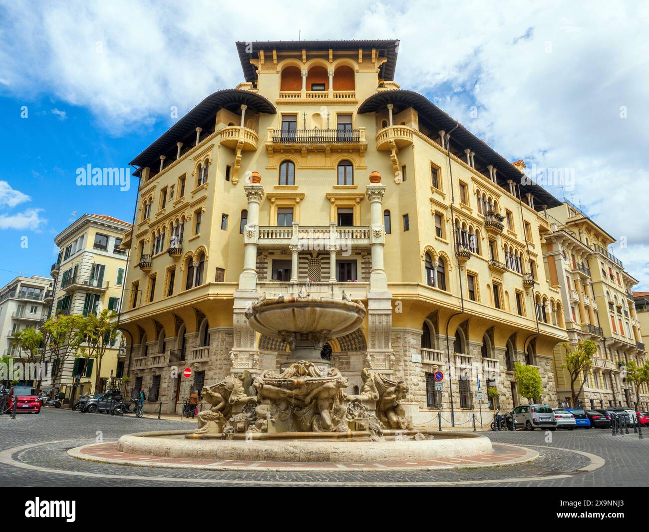 Fontana delle Rane (Frog Fountain) and the so-called palace without a ...
