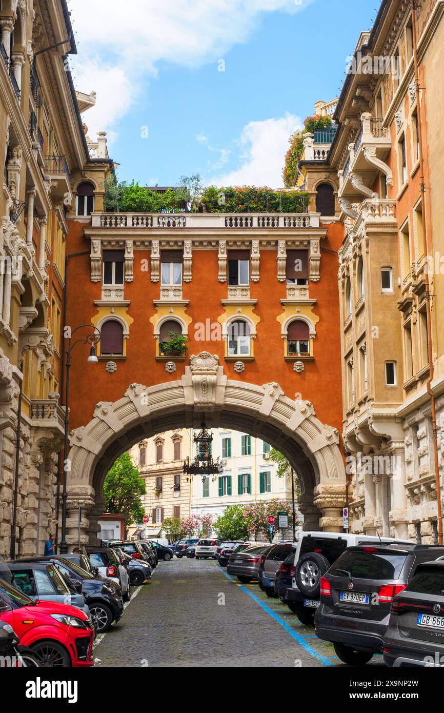 The arch between the Palace of the Ambassadors (Palazzo degli ...