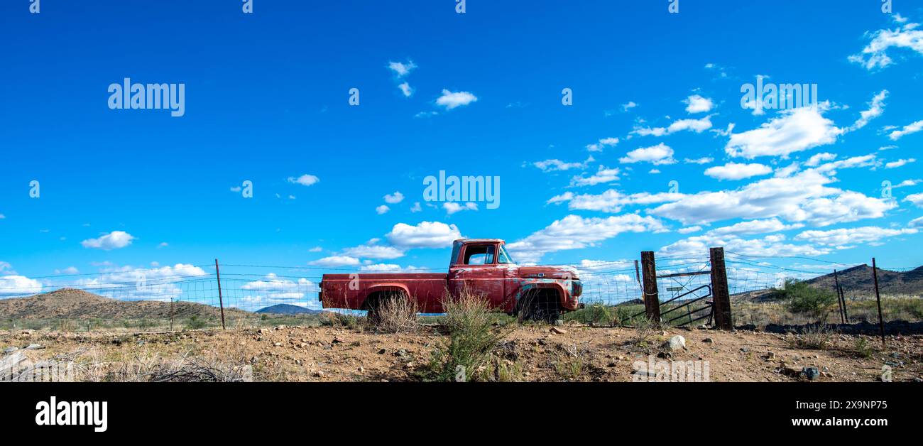 Old rusty red car fading in time Stock Photo - Alamy