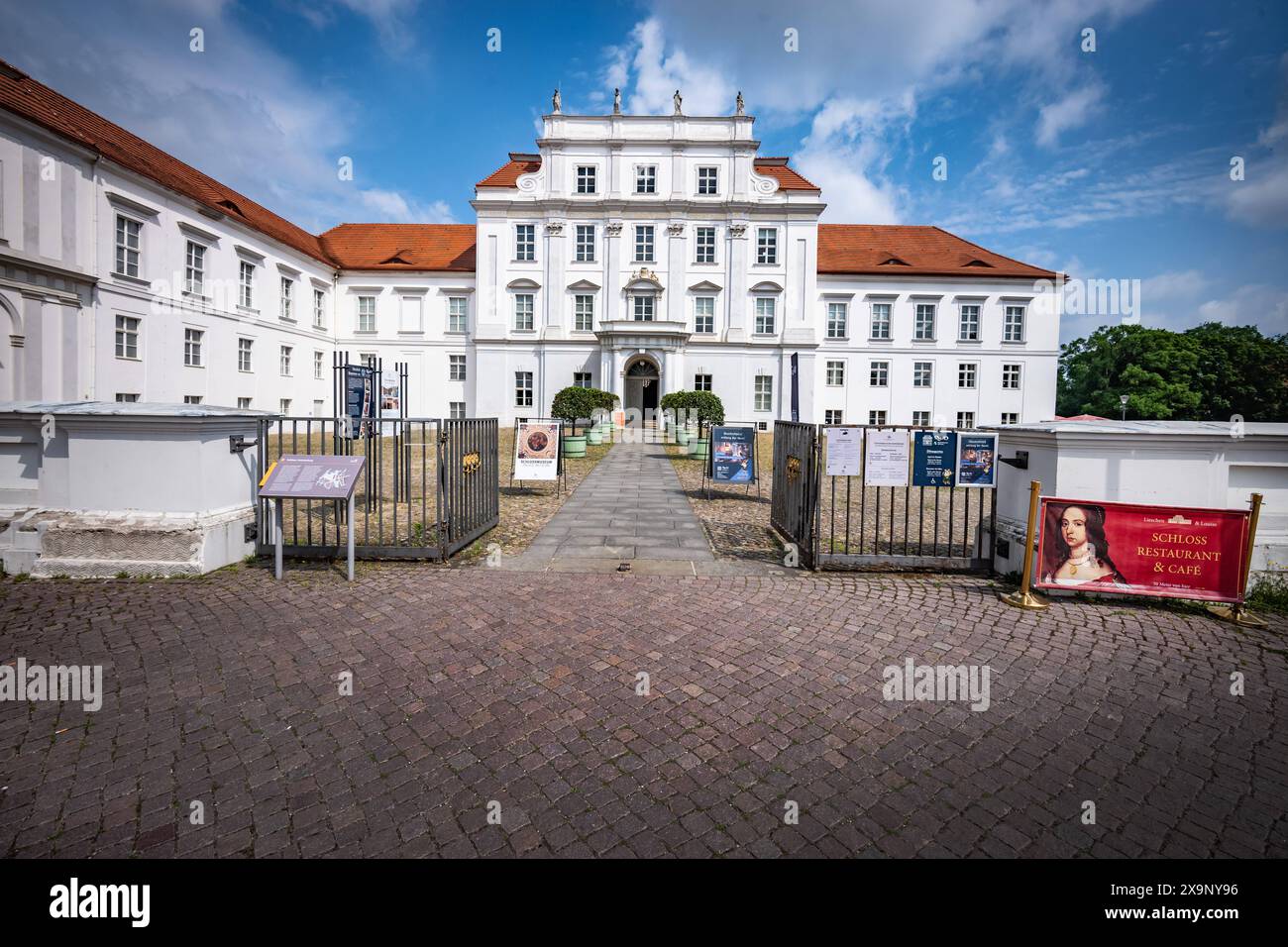 Oranienburg im Bundesland Brandenburg Schloss Oranienburg - 02.06.2024 ...