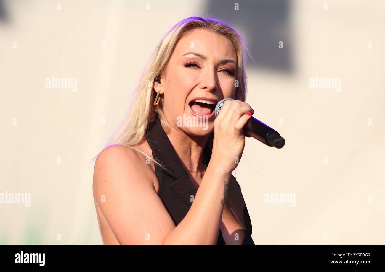Schlagersängerin Anna-Carina Woitschack SchlagerOlymp 2024 am 01.06. ...